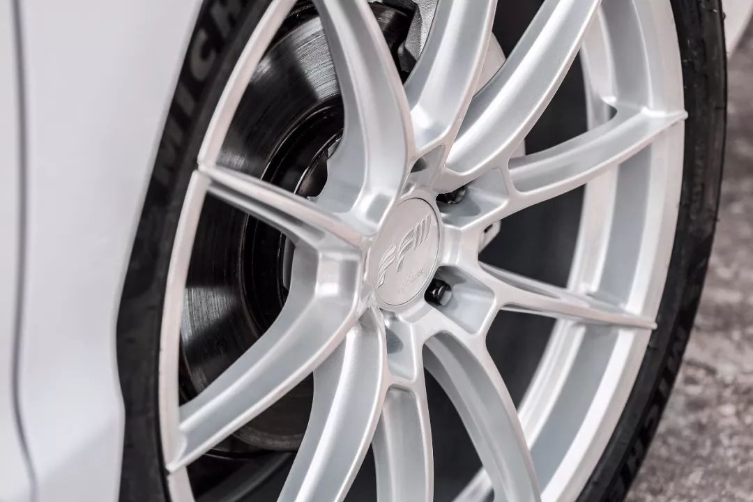 MMX FFM F101 本田 艾力绅 - MMX Wheels